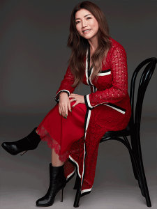 She's in her 50s and looks amazing - how does this power woman look so ...