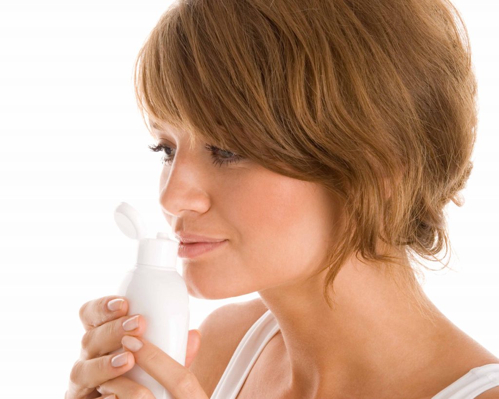 Does perfume expire, signs of expired perfume, & other related questions