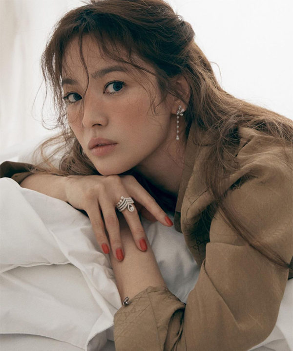 Korean bangs: How to cut and style 6 popular looks