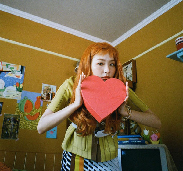 Korean bangs: How to cut and style 6 popular looks