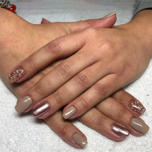 "Milk tea" nails are the minimalistic trend we'll be wearing all year ...