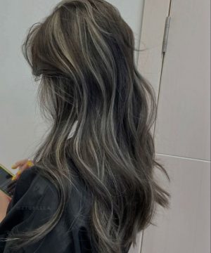 5 best ways to wear black hair with highlights in 2022