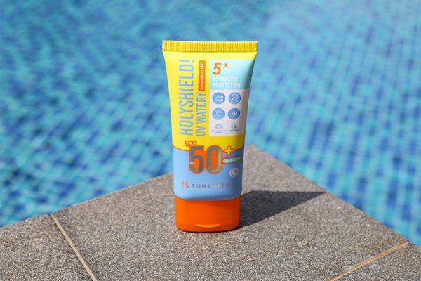 How to reapply sunscreen without ruining your makeup - the second ...