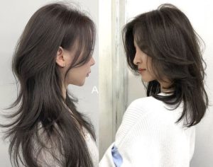 The Korean airy cut is the popular hairstyle of the season