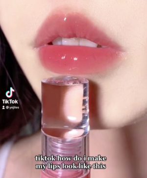 4 ways to wear Korean "jelly lips" and the best lip glosses to try | Daily Vanity Singapore