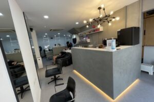 17 Cheap Hair Salons That Delivers High-Quality Cutting and Styling ...