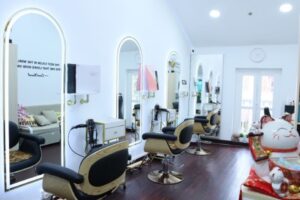17 Cheap Hair Salons That Delivers High-Quality Cutting and Styling ...