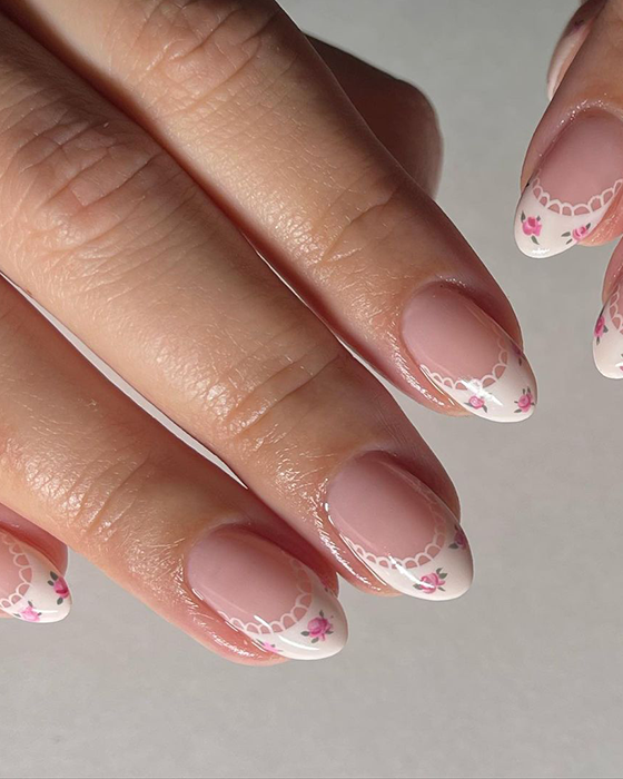 15 Bridgerton-Inspired Nail Designs to Make You Feel Like the Diamond ...