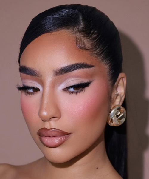 5 Western Makeup Trends 2025 You'll Be Obsessed With!