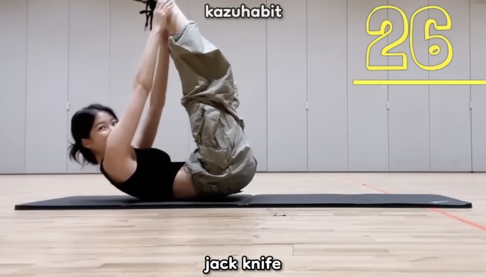 Kazuha's Ab Workout Only Takes 7 Minutes with 10 Simple Moves!